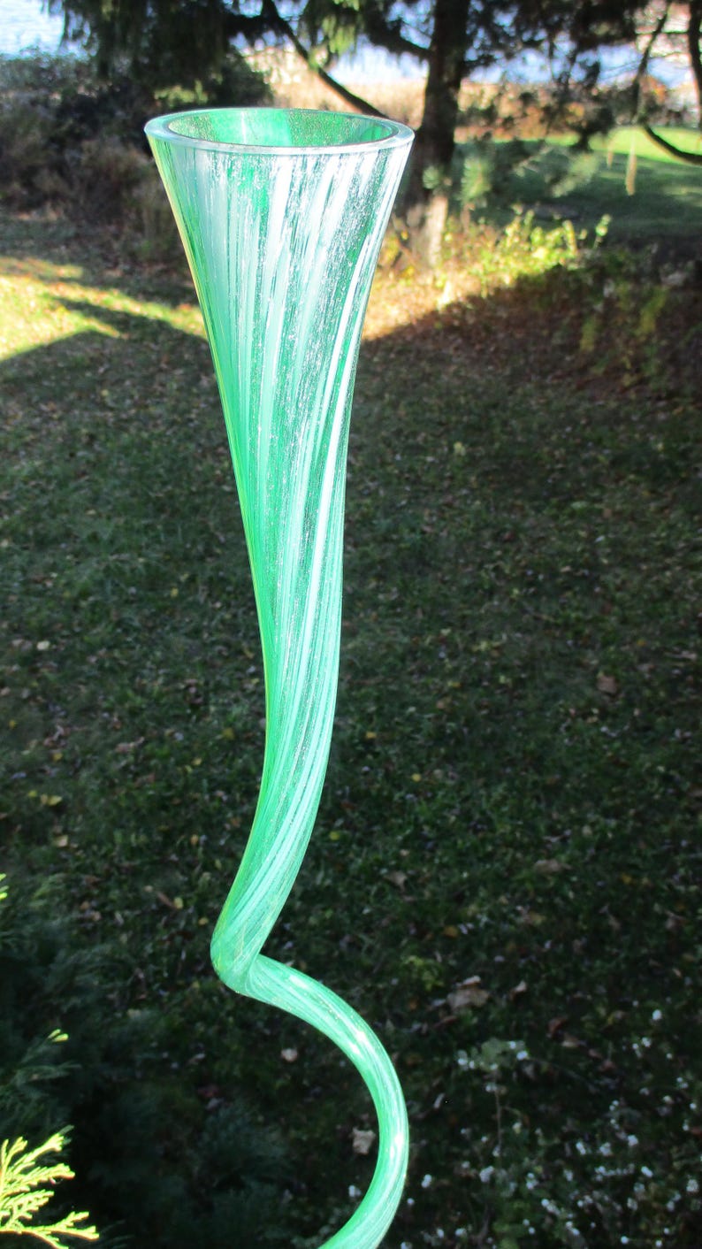 MURANO Blown Art Glass Goose Neck Curved TRUMPET VASE Green Confetti ...