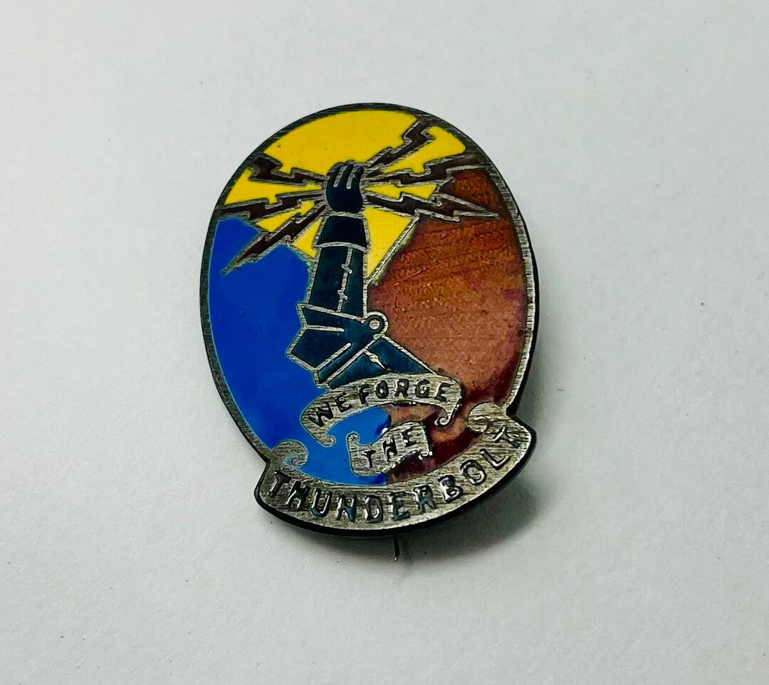 Vintage WWII We Forge the Thunderbolt Distinctive Unit Insignia US Army ...