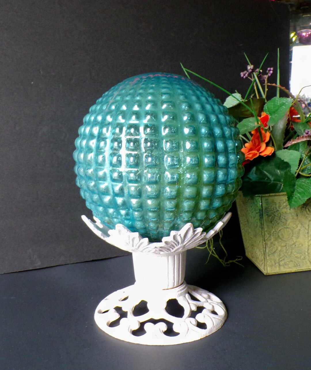 Vintage Turquoise Blue Waffle Pattern Metal Sphere Orb Gazing Ball With ...