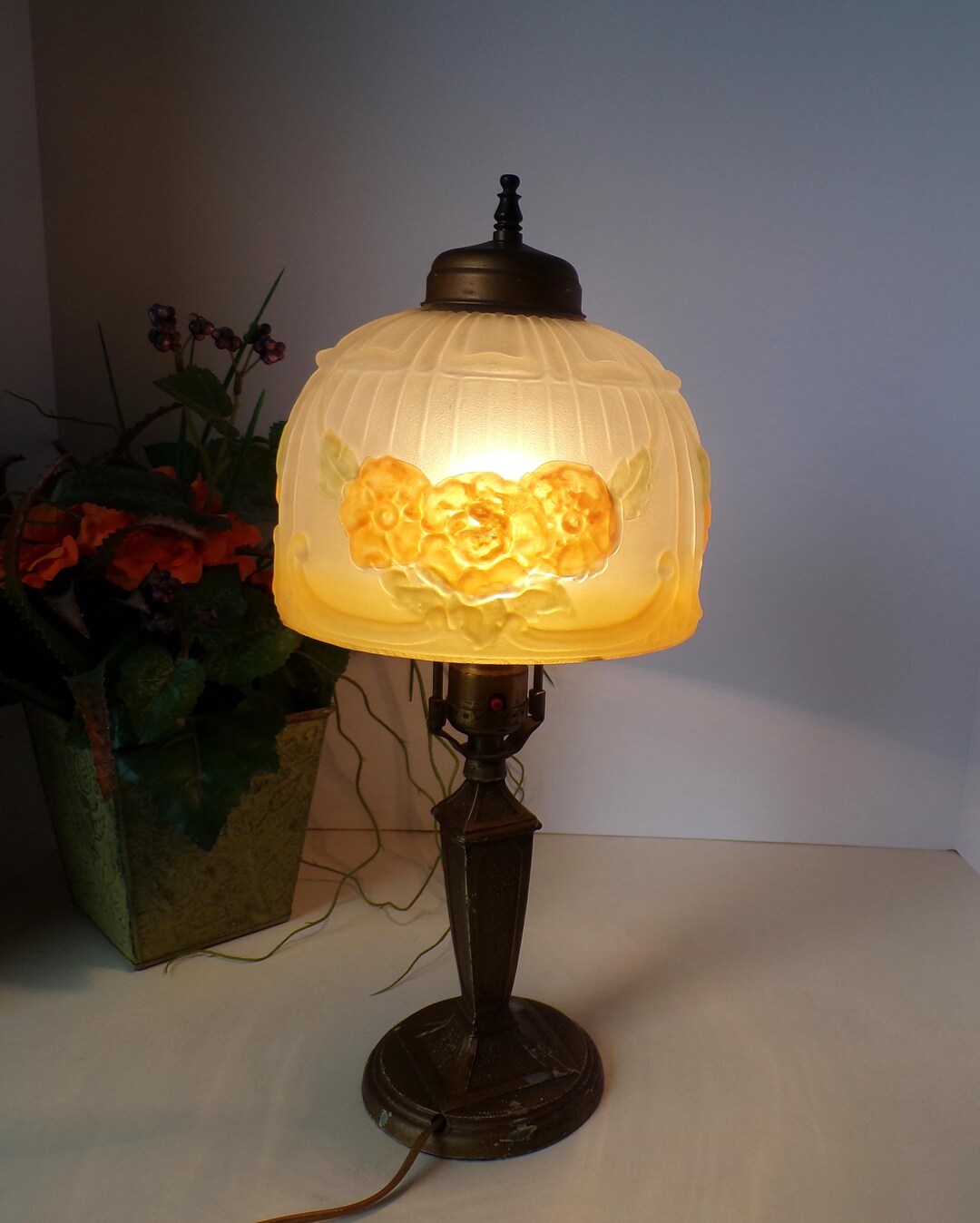 Vintage Reversed Painted Floral Motif Lamp - Etsy