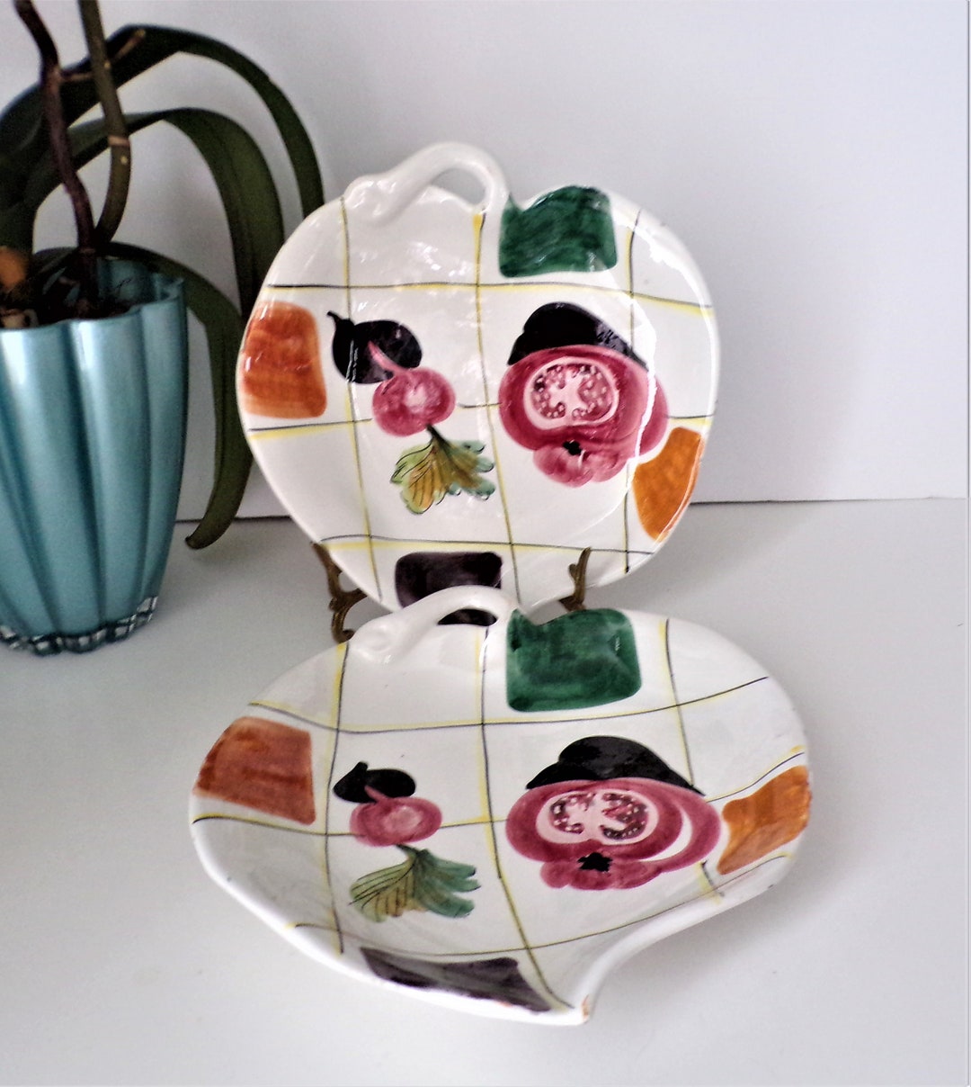 2 Made in Italy Hand Painted Ceramic Plates Signed - Etsy