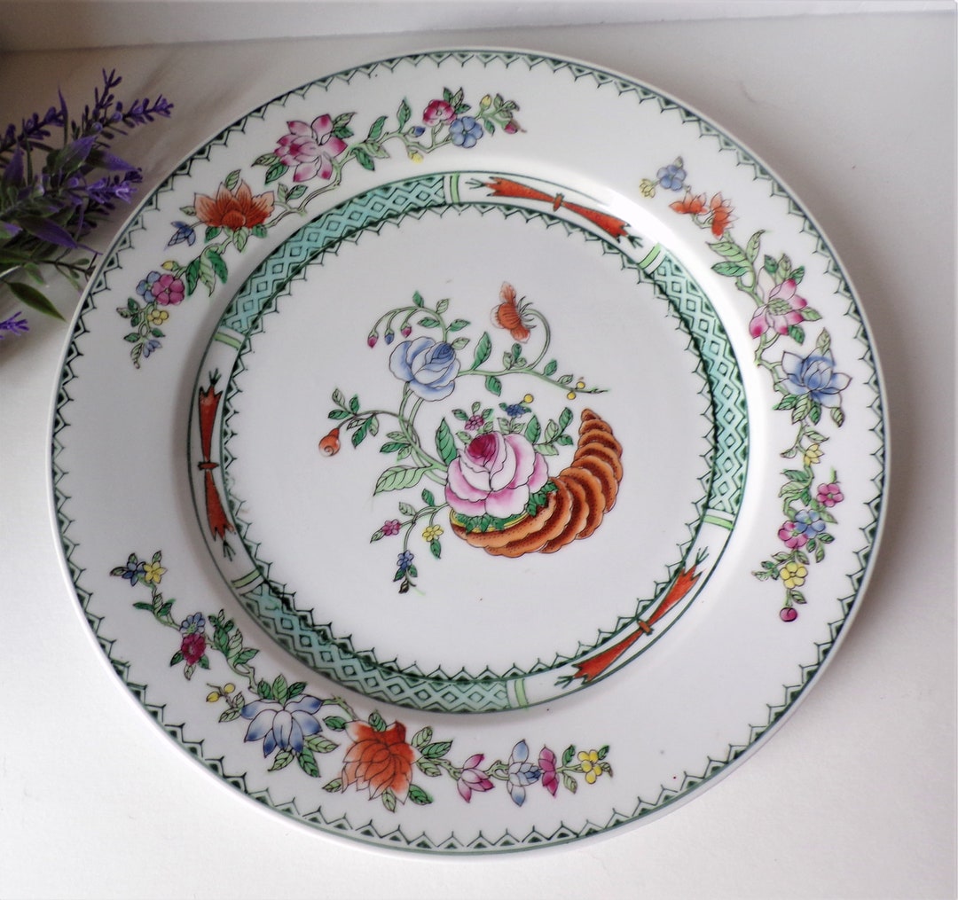 Vintage Asian Inspired Handpainted Made in Macao Decorative Cornucopia ...
