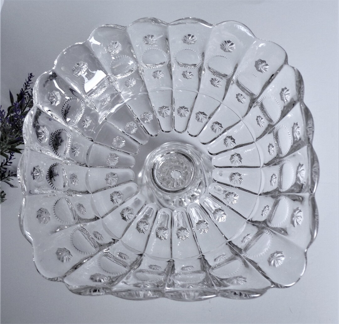 Dalzell Gilmore Leigh Priscilla Alexis EAPG Footed Flared Glass Compote ...