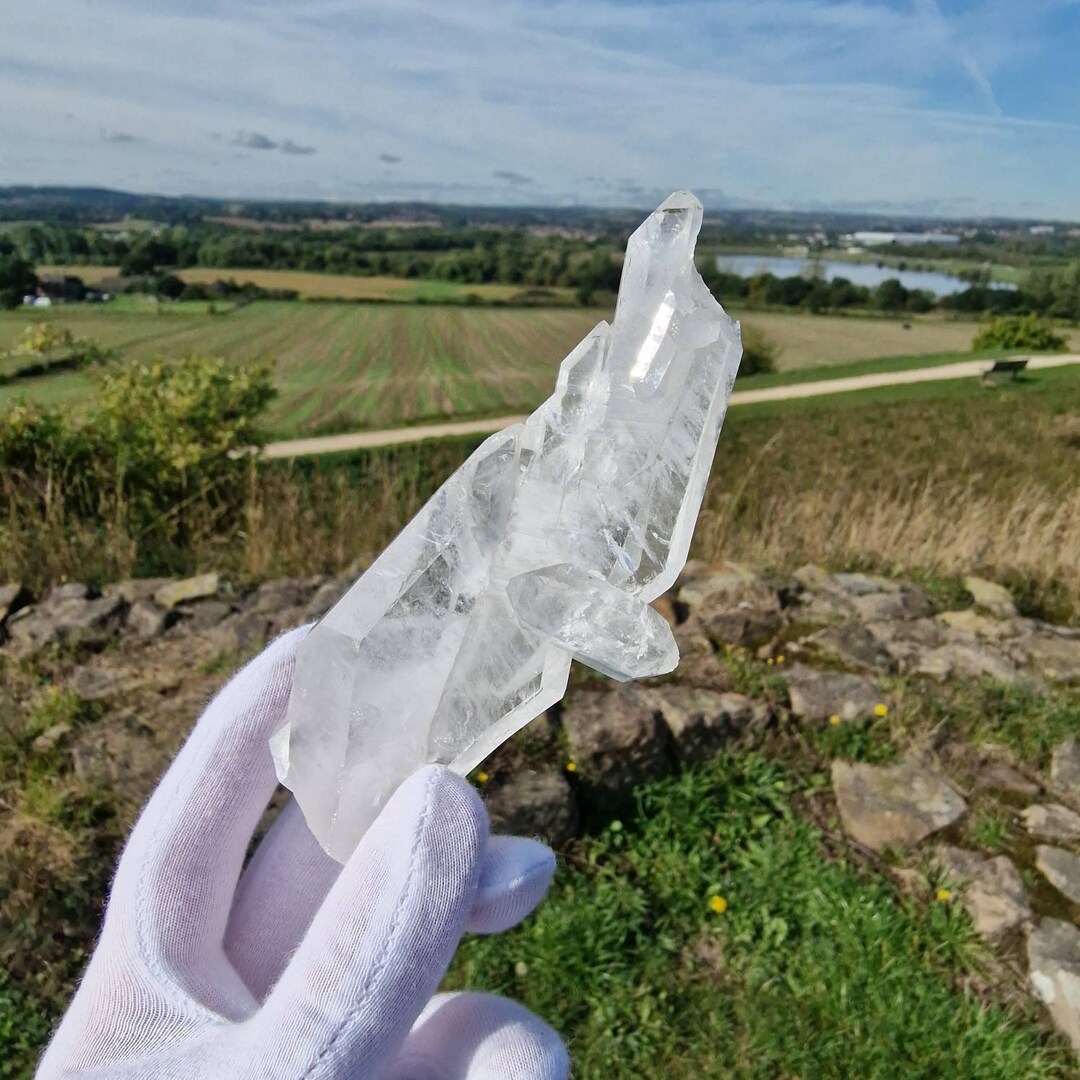 Faden Quartz Quartz Pakistan Minerals Healing Crystals Floater Crystals ...