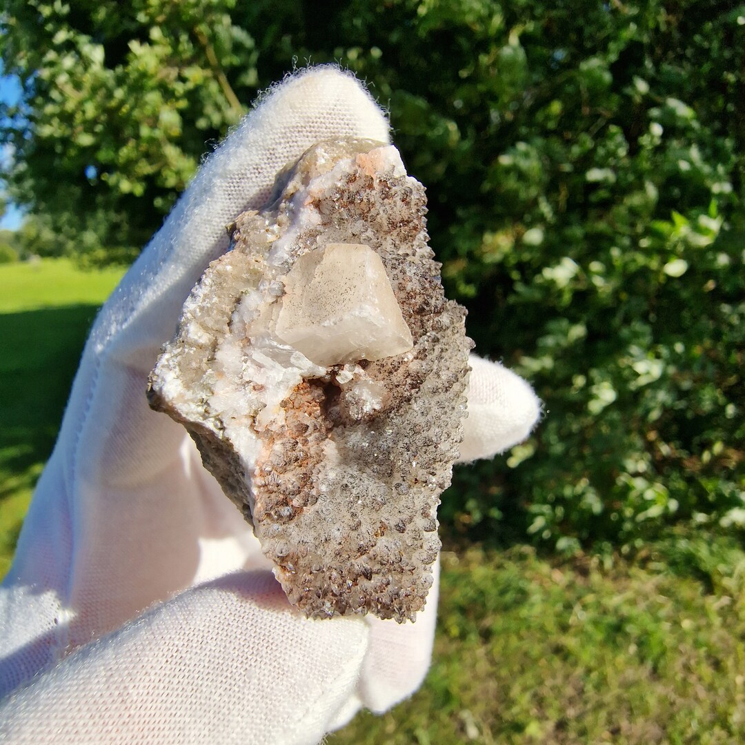 Calcite and Quartz With Geothite and Hematite Inclusions - Calton Hill ...