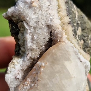 Calcite and Quartz With Geothite Inclusions - Calton Hill Quarry ...