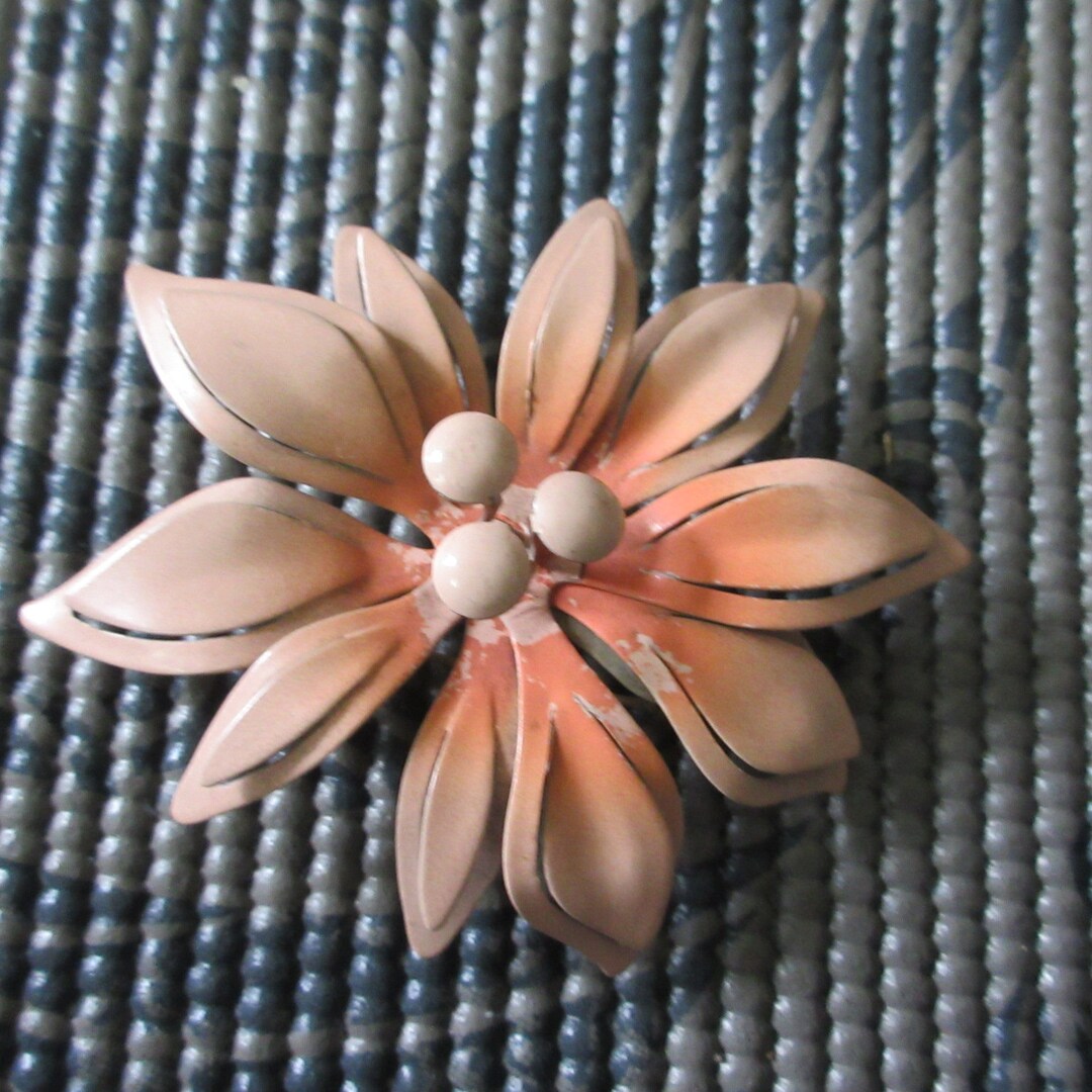 Vintage 1960s Large Enamel Flower Pin Brooch - Etsy