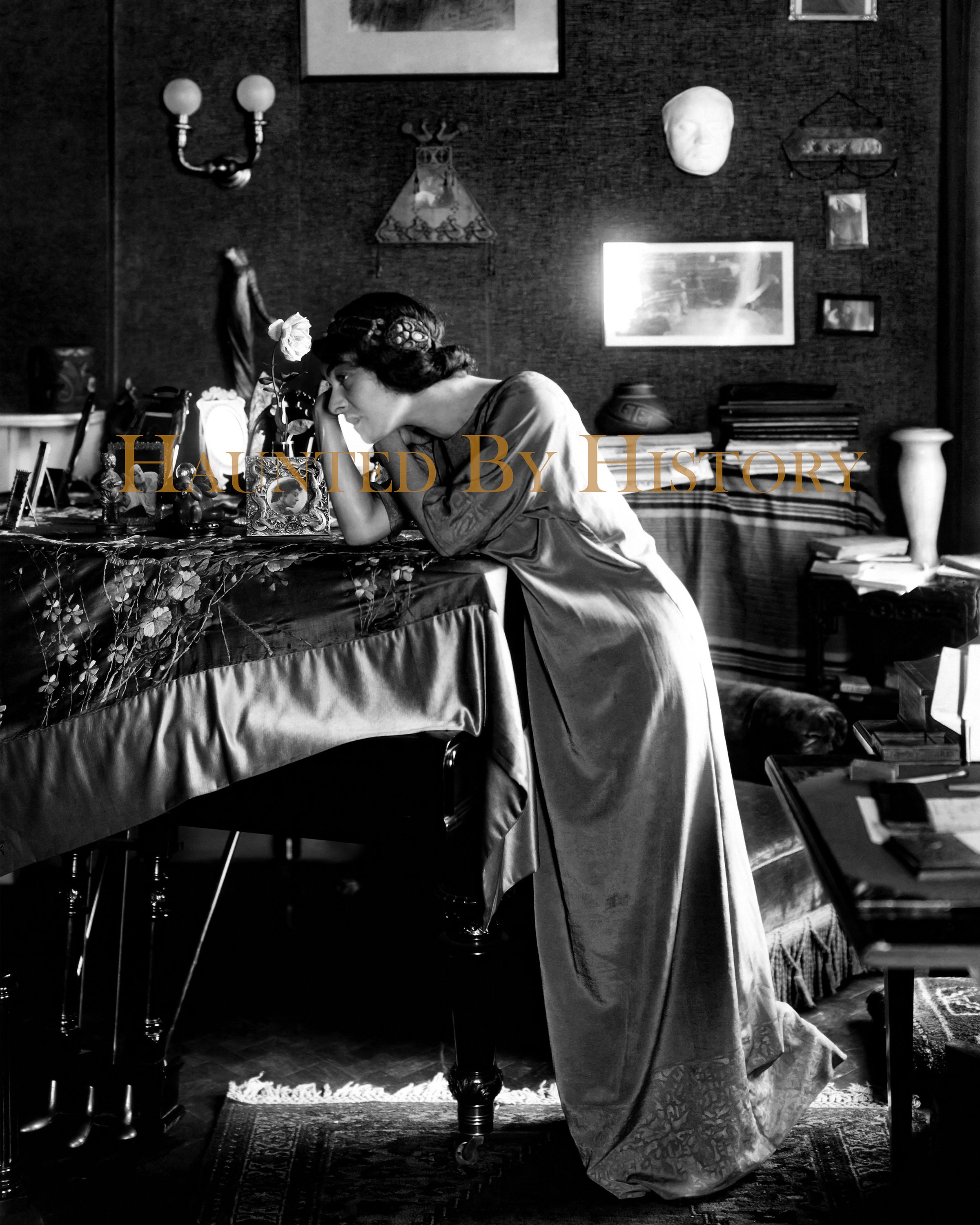 Digital Print: Alla Nazimova in Her New York Apartment Bohemian Famous ...