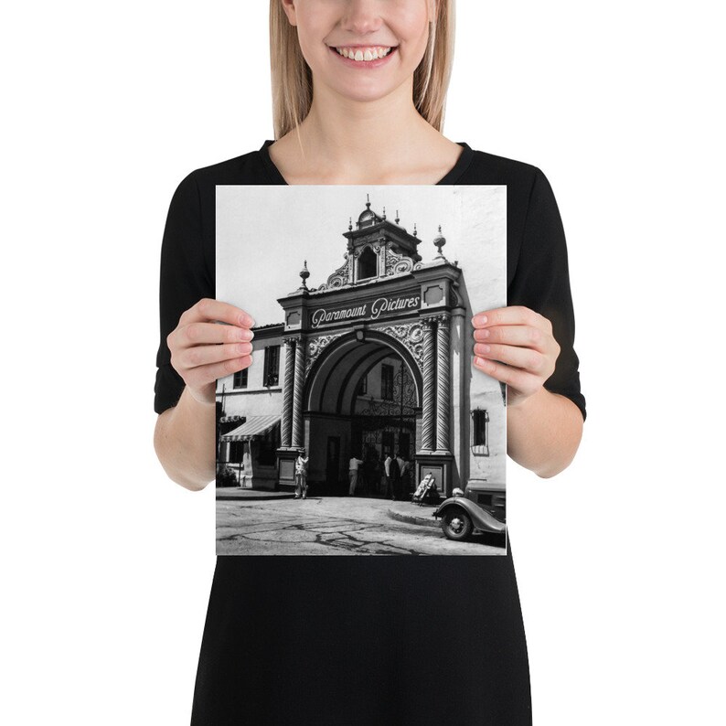 Paramount Studio Gate 1930s Poster - Old Hollywood - Vintage Los ...