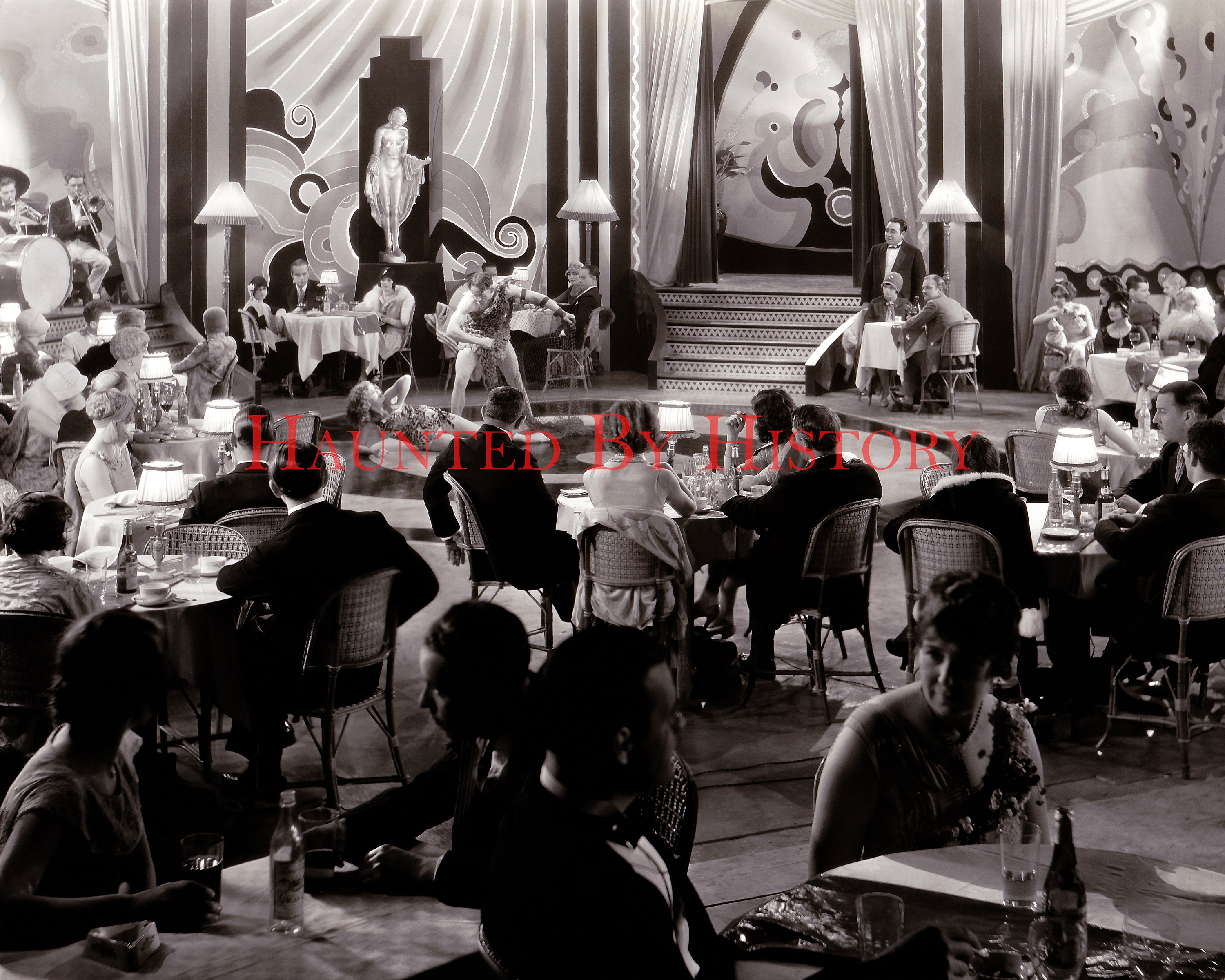Digital Print: Art Deco Supper Club - Dancers - Fabulous 1930s Décor ...