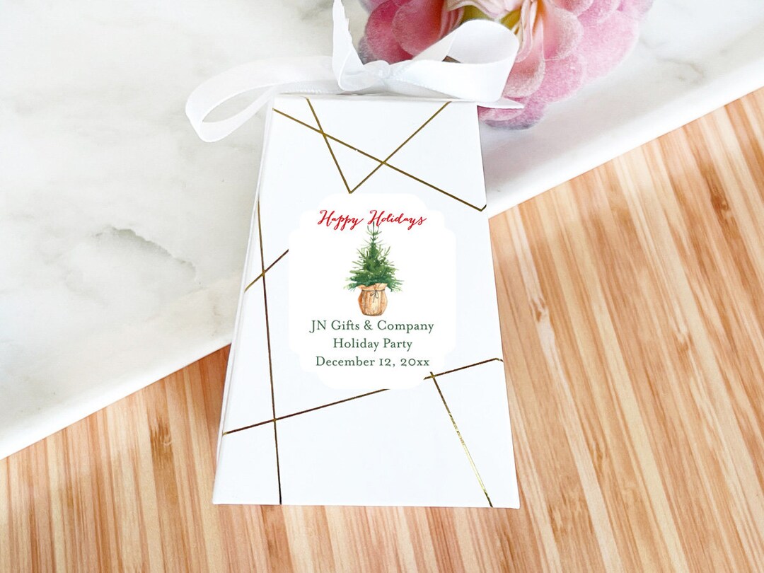 Set of 24 Personalized Triangle Pedestal Foil Pattern Favor Boxes With ...