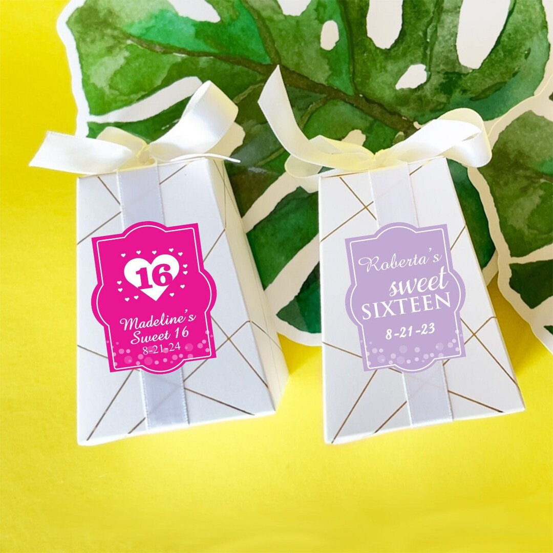 Set of 24 Personalized Triangle Pedestal Foil Pattern Favor Boxes With ...