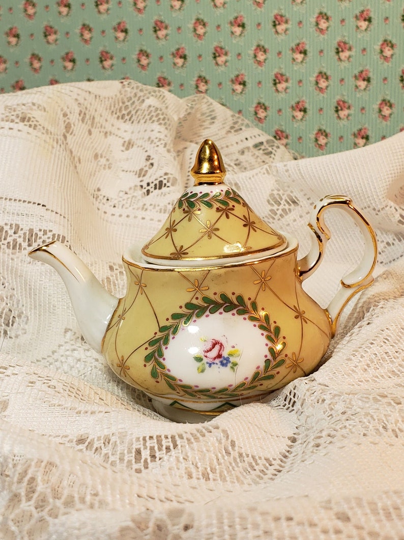 Tiny Delicate Tea Pot Collectible Nantucket - Etsy