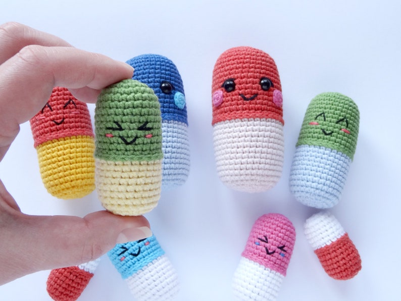 Amigurumi Pills Crochet Pattern 4 Pill Sizes in 1 Crochet - Etsy
