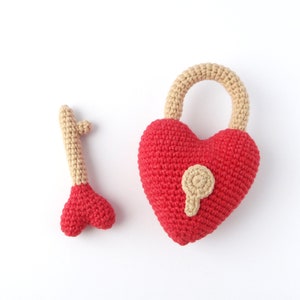 Heart Lock and Key Crochet Pattern – Amigurumi Valentine Decor PDF ...