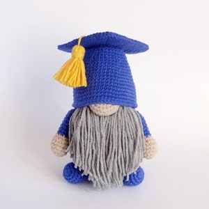 Graduation Gnome Crochet Pattern, Graduate Gnome Crochet Pdf Pattern - Etsy