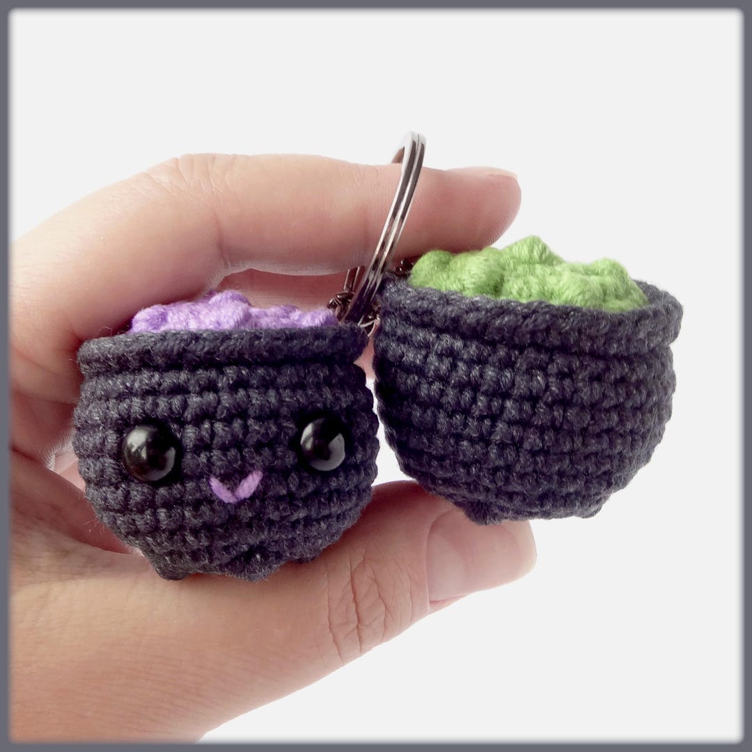 Cauldron Keychain Crochet Pattern - Etsy