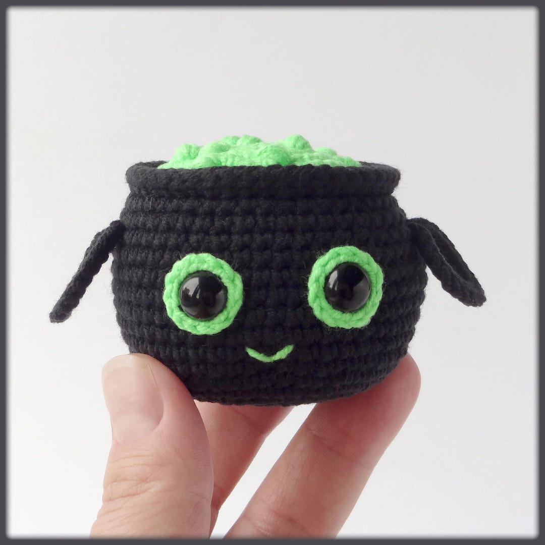 Amigurumi Cauldron Crochet Pattern, Crochet Cauldron With Green Potion ...