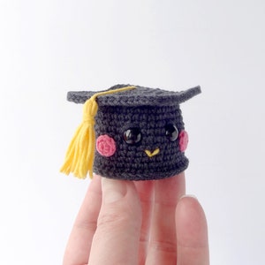 Amigurumi Graduation Cap Crochet Pattern - Etsy
