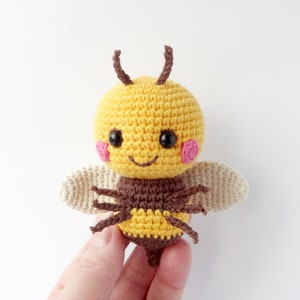 Honey Bee Crochet Pattern, Crochet Honey Bee Amigurumi Pattern - Etsy
