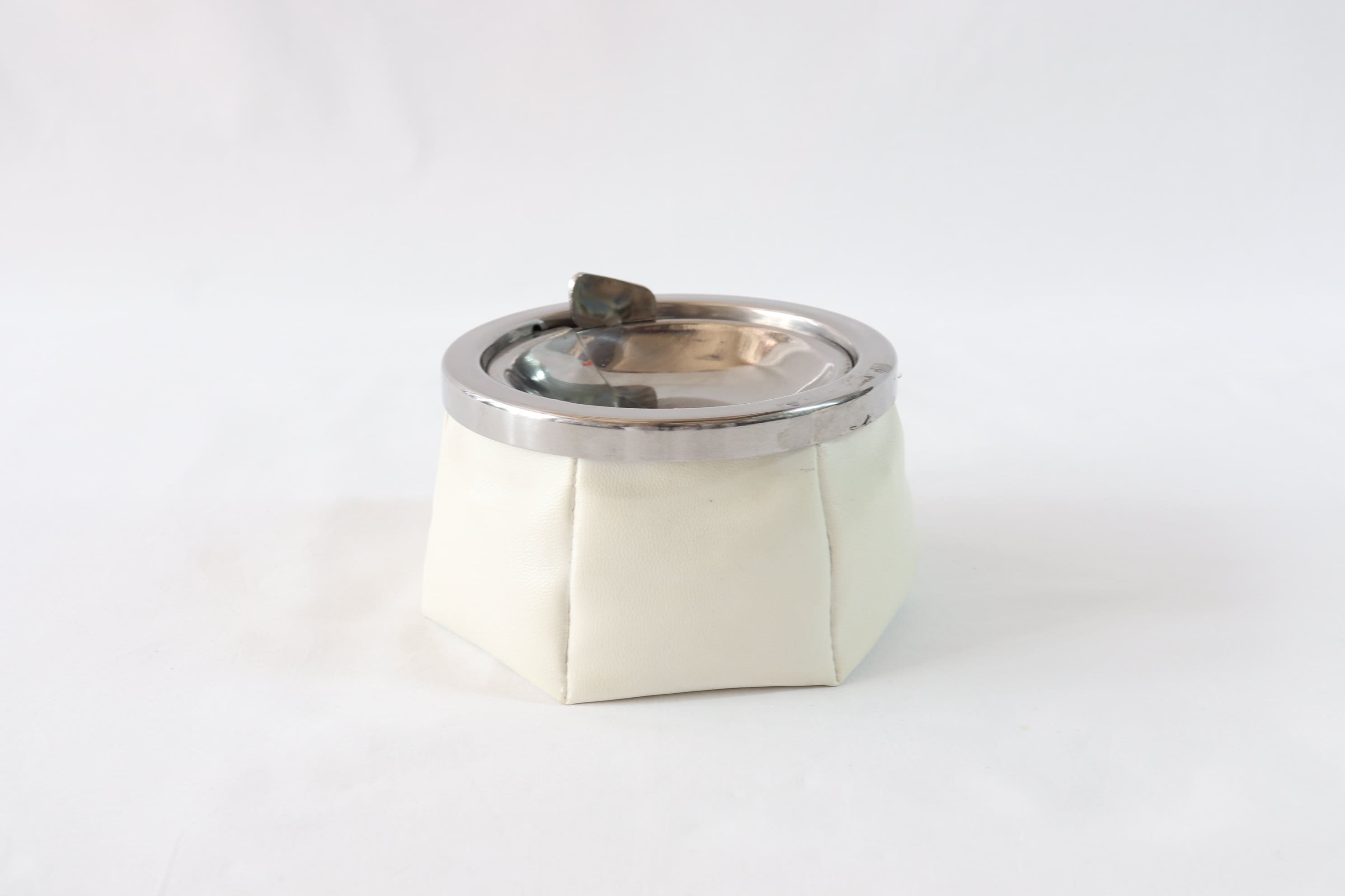 Vintage Nautical Ashtray, White Leather Ashtray, Windproof Ashtray ...
