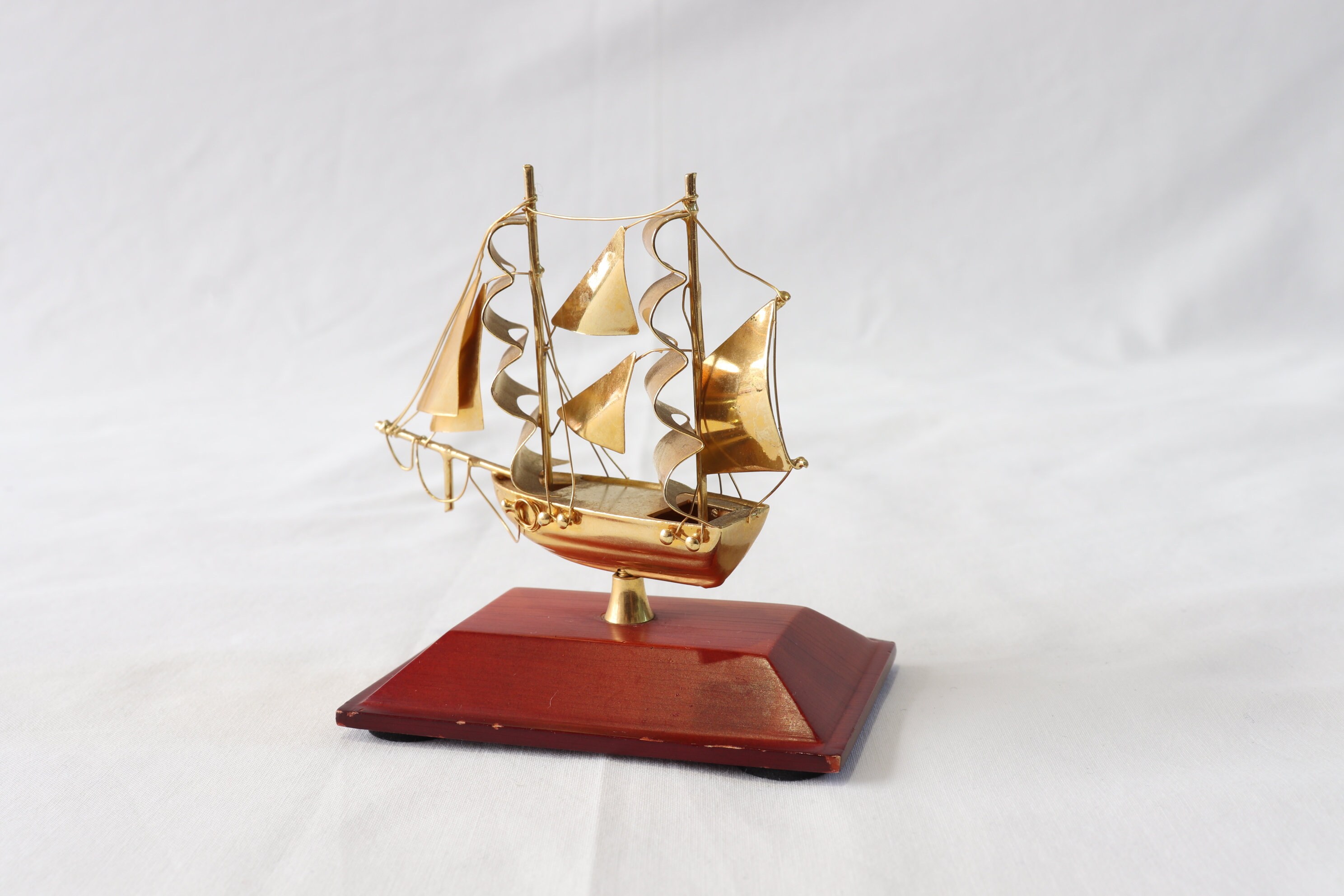 Discovery Ship Model Gold Plated Ship Model Handmade Ship | Etsy