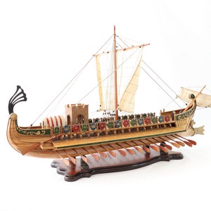 Caesar Ship Model, Julius Caesar Ship, Roman Ship, Roman Warship ...