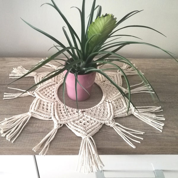 Macrame Table - Etsy