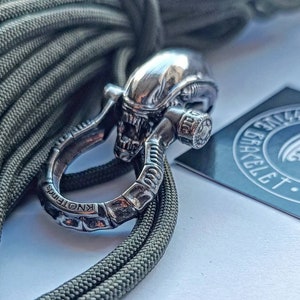 Steel Alien Paracord Shackle: Xenomorph Viking Bead - Etsy