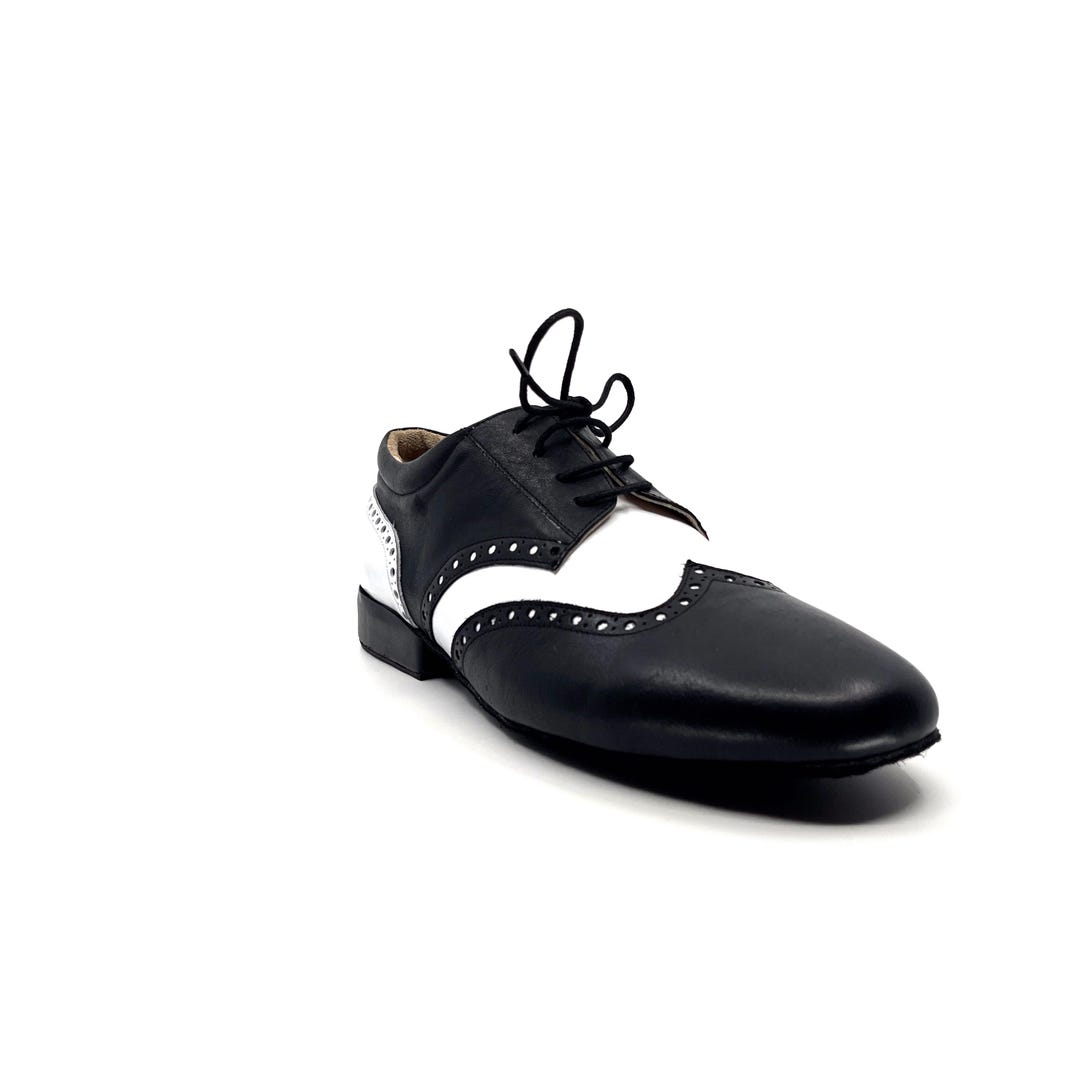 Movimiento Latino Black & White Salsa Dance Shoes Ballroom Bachata ...