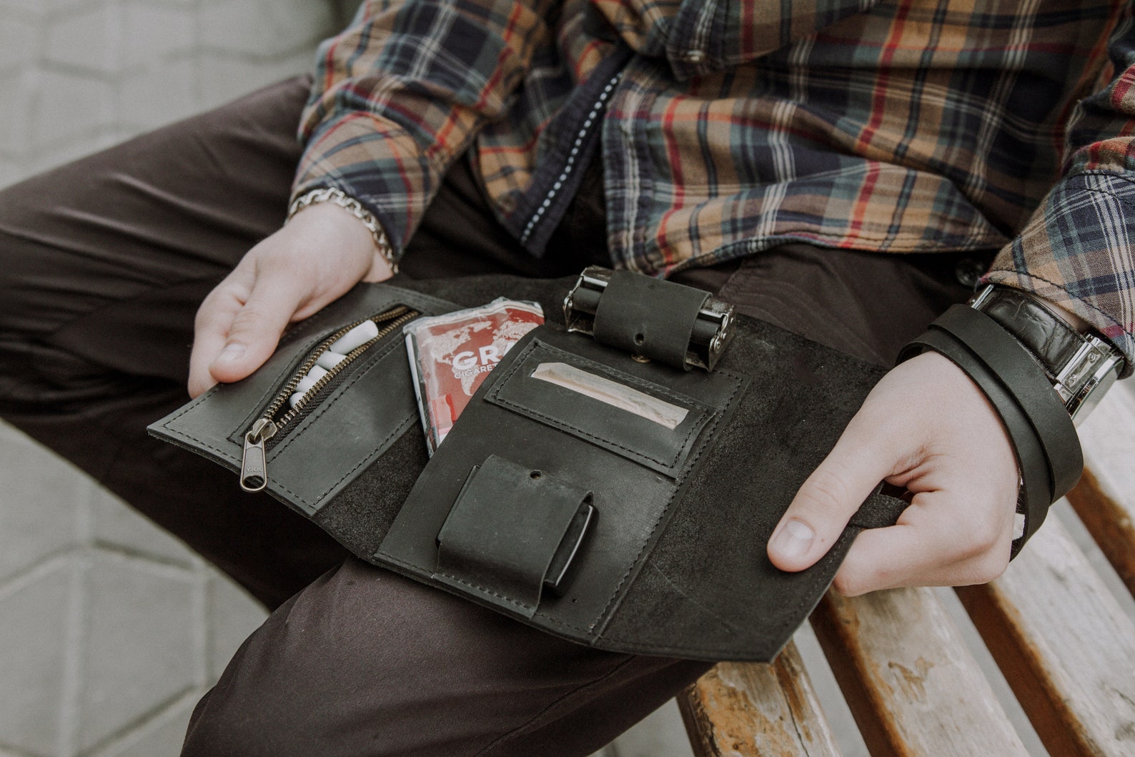 Genuine leather tobacco pouchTobacco caseRolling tobacco | Etsy
