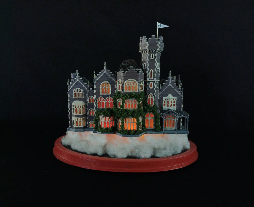 The "party Castle" Miniature Model. Fan Art Castle. Movie Diorama ...