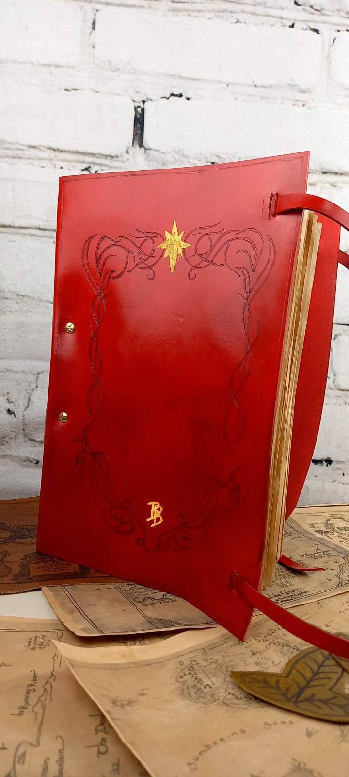 Book of Red Book Bilbo Bolson / Book Lord of the Rings / Middle-earth ...