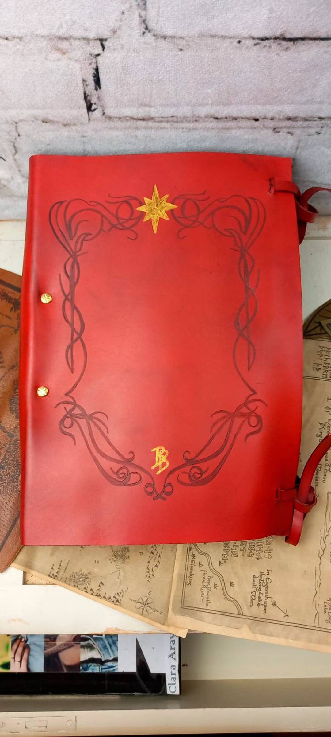 Book of Red Book Bilbo Bolson / Book Lord of the Rings / Middle-earth ...