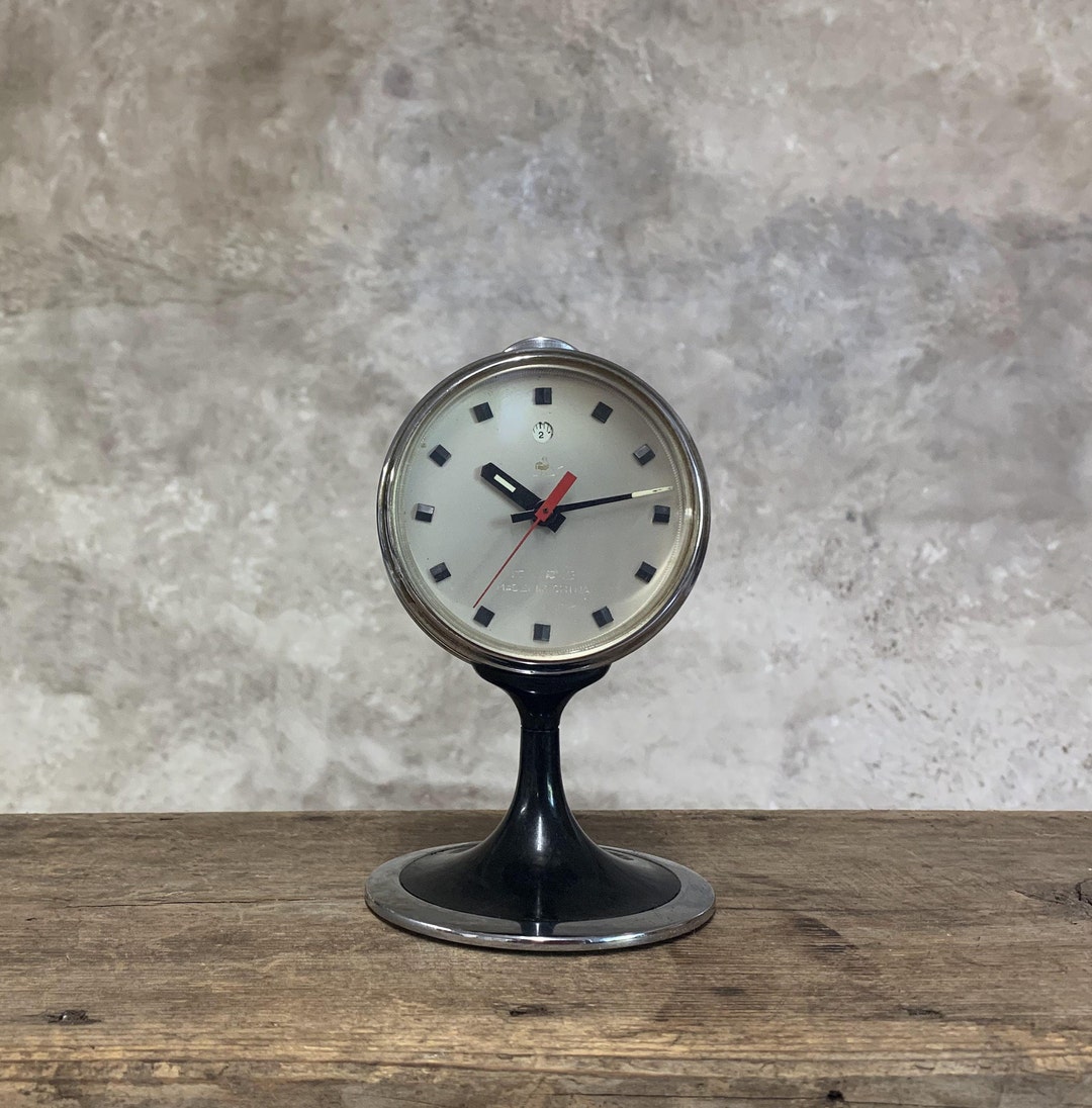 Vintage Space Age Sputnik Clock: Windup Mechanical Table Clock - Etsy