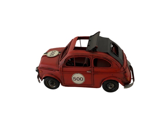 Red Fiat 500 Cabrio