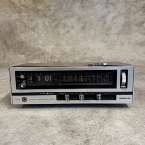 Vintage Soundesign AM FM Stereo Clock Radio Model 3933, Vintage Flip ...
