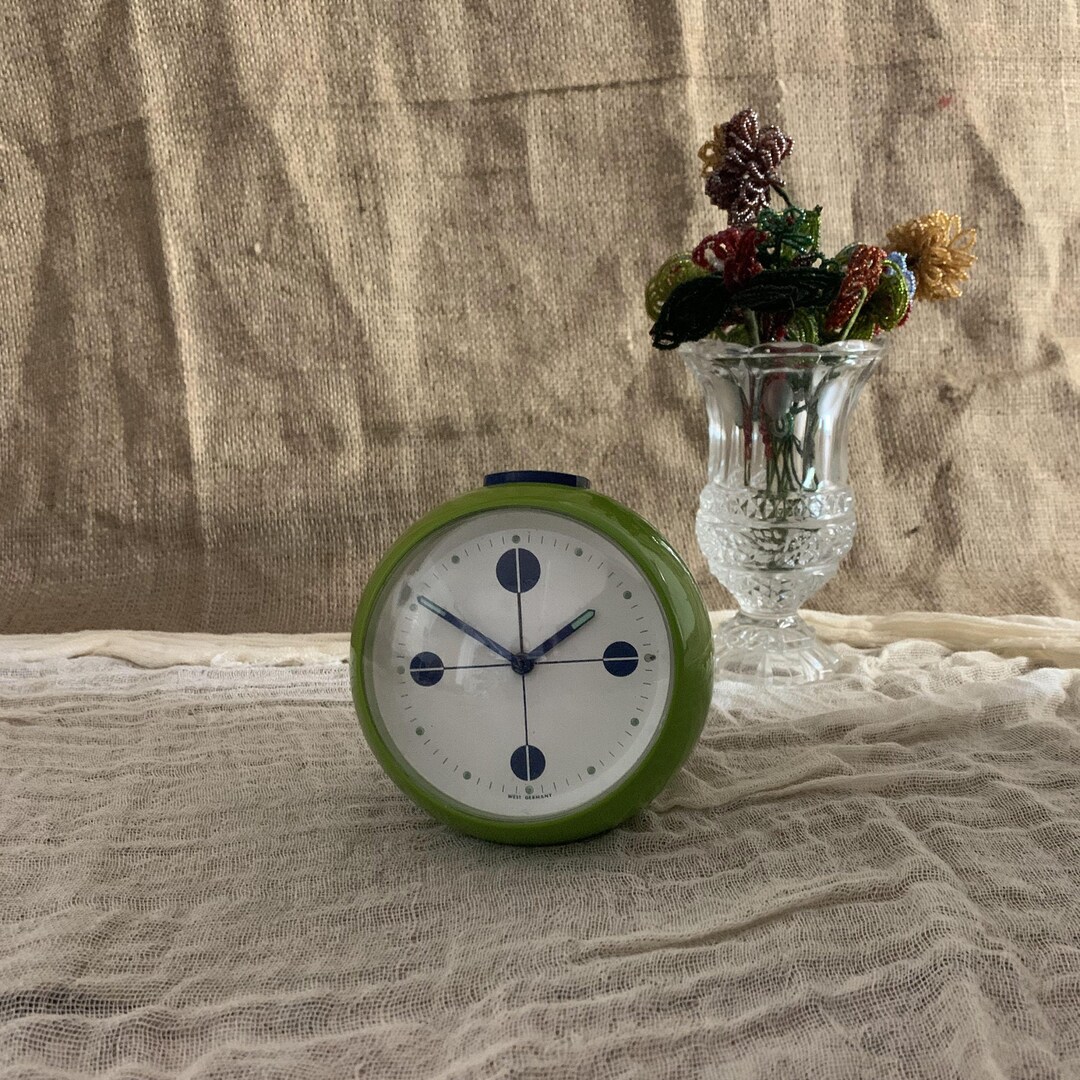 Blessing Space Age Clock Sputnik Clock Vintage Ball Clock Desk Windup ...