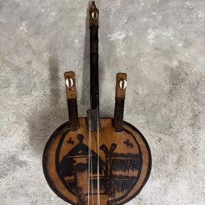 Vintage African Musical Instrument, African Banjo Decorative Guitar ...