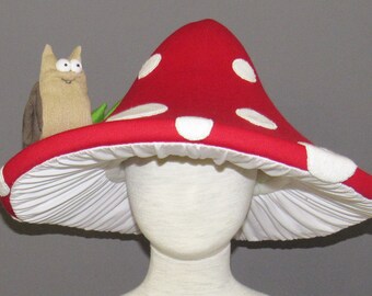 Toadstool hat | Etsy
