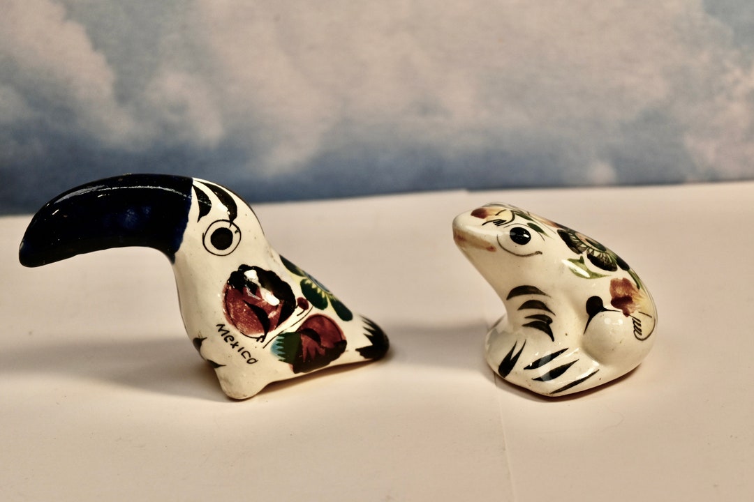 Vintage Tonala Pottery Set: Hand-painted Toucan and Frog Figurines - Etsy