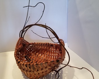 Basket hand made | Etsy