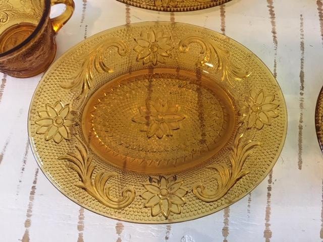 Four (4) Sets Sandwich Amber by Tiara Snack Plates and Footed Snack Cups