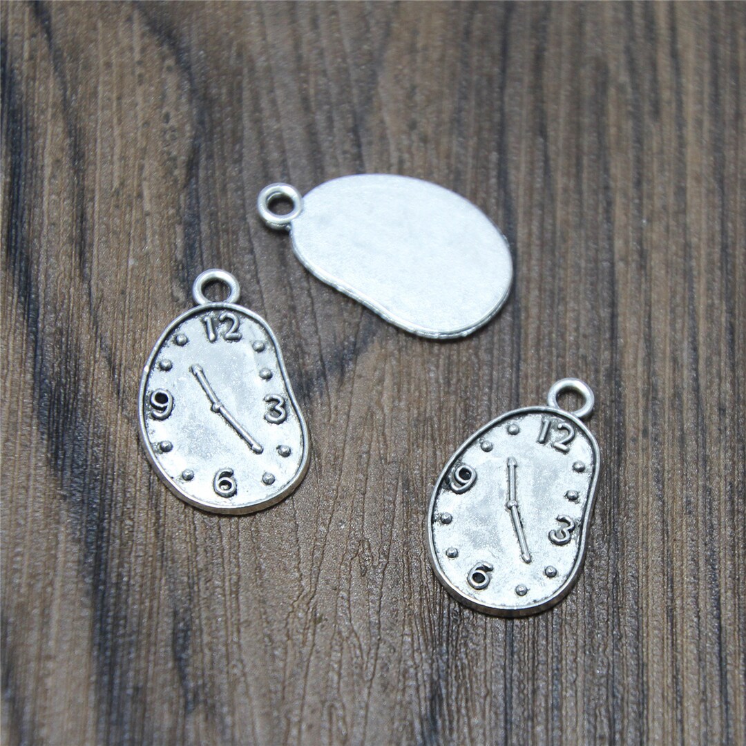 30 Silver Tone Clock Charms: Zinc Alloy Pendants (22x13mm) - Etsy