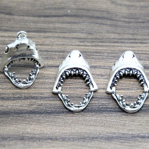 5pcs/lot Resist Charm Civil Rights Feminism Feminist Political | Etsy