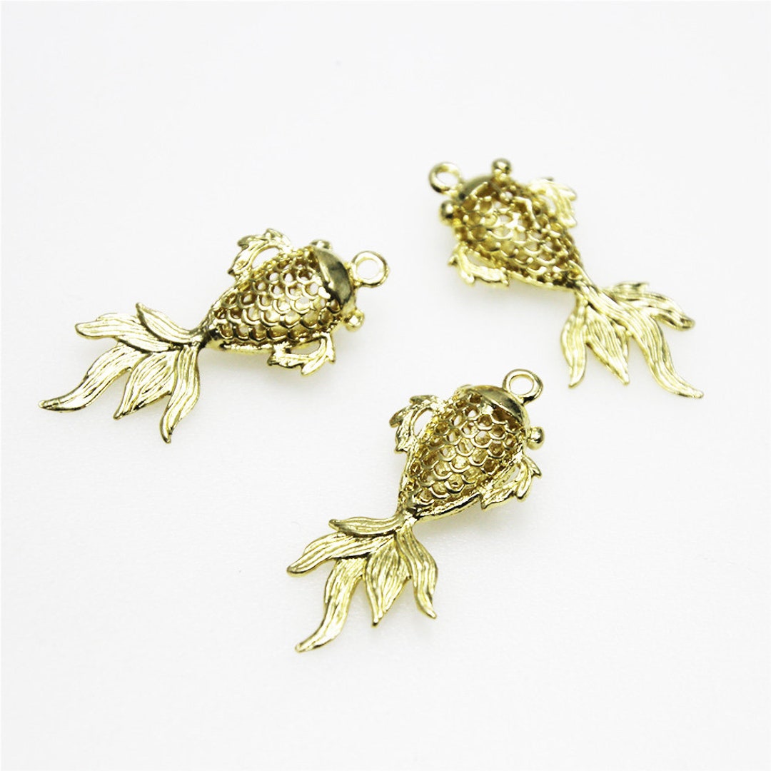 5pieces Goldfish Charm 3D Golden Fish Charms Nature Hollow Goldfish ...