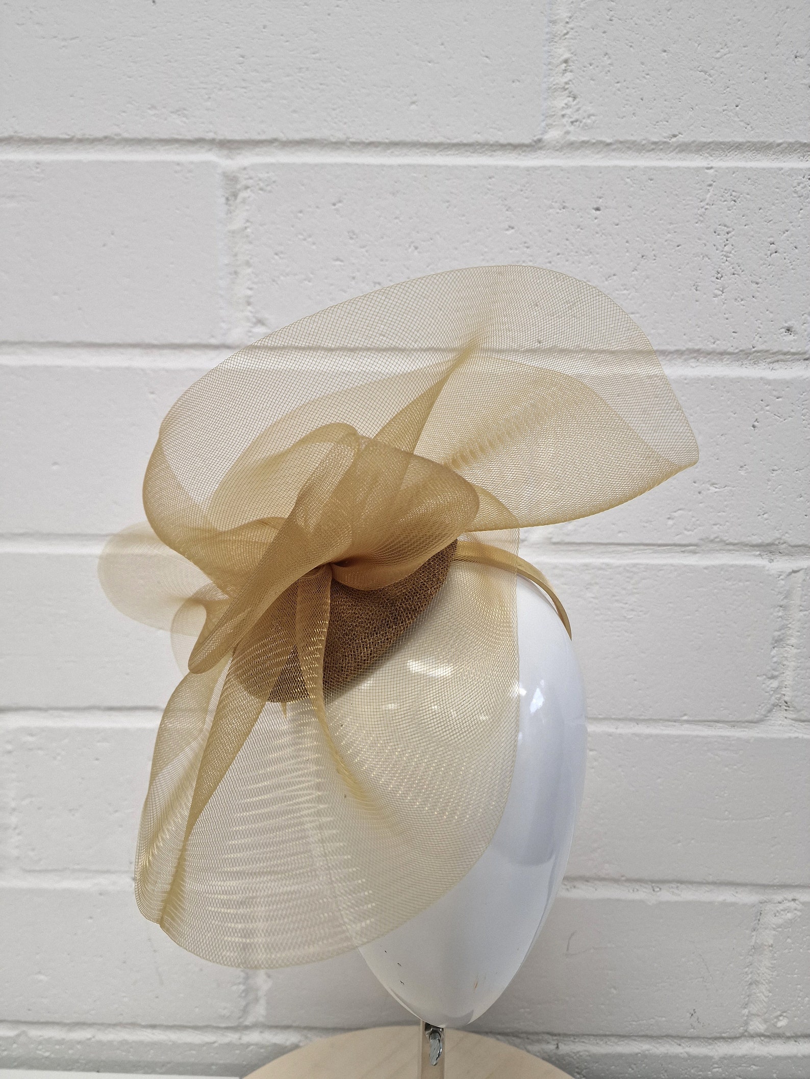 Goldie Ladies Handmade in the UK Gold Coloured Crinoline Fascinator ...