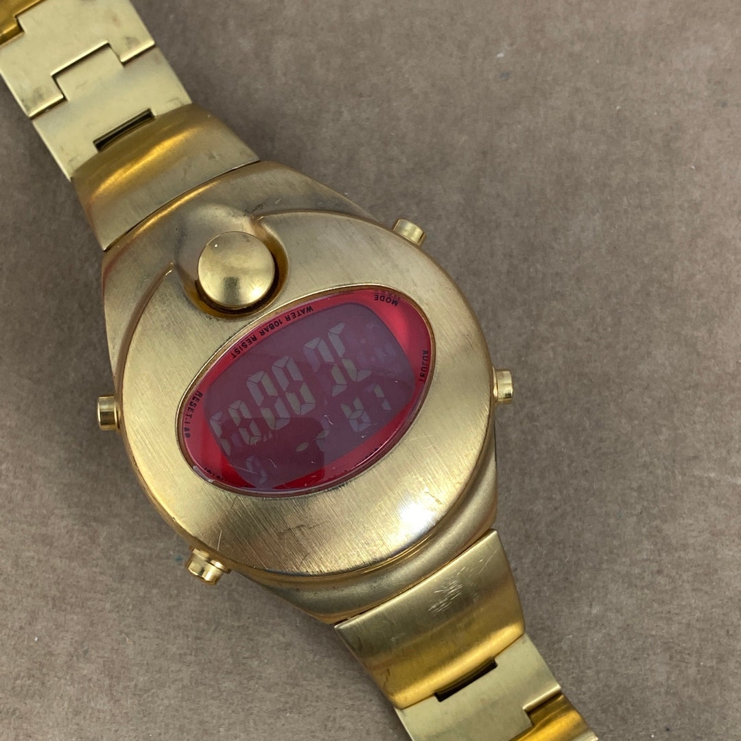 Vintage Pulsar Spoon Spoon Watch Gold and Red Face New Battery Runs ...