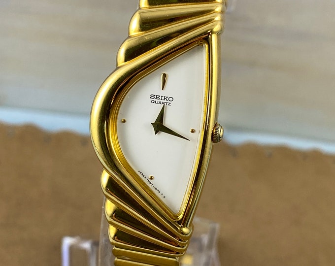 Vintage and Very Unusual Aysmmetrical Seiko Triangular Shaped Face Gold ...