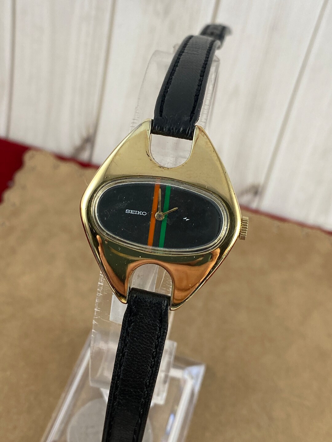 Vintage Extra Rare Seiko Asymmetrical Oblong 17 Jewel Dial Shaped Face ...